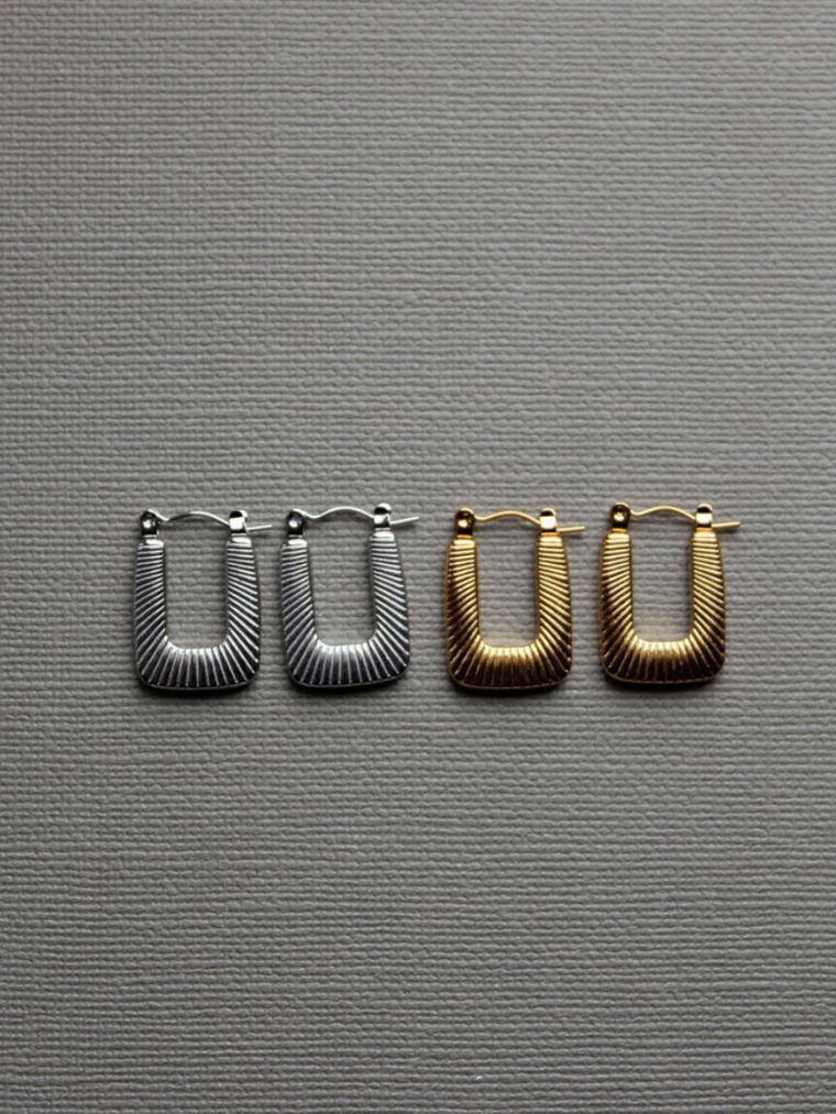 Polar earrings – Perfect Corset NY Clothing